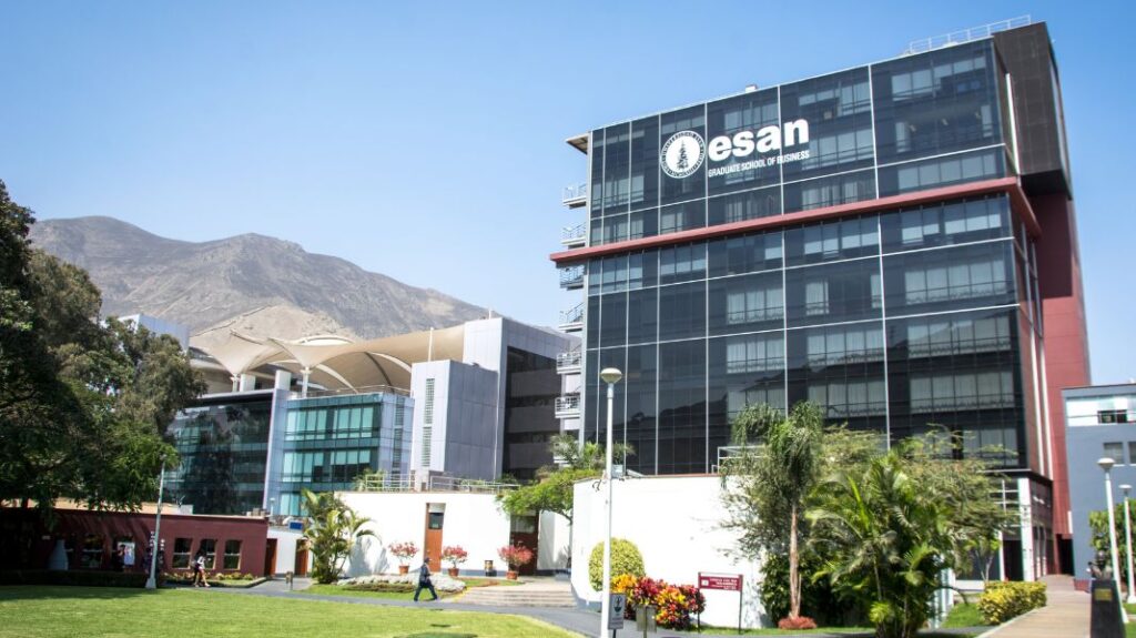 ESAN inaugura su nueva Escuela de Gobierno para impulsar la mejora de ...